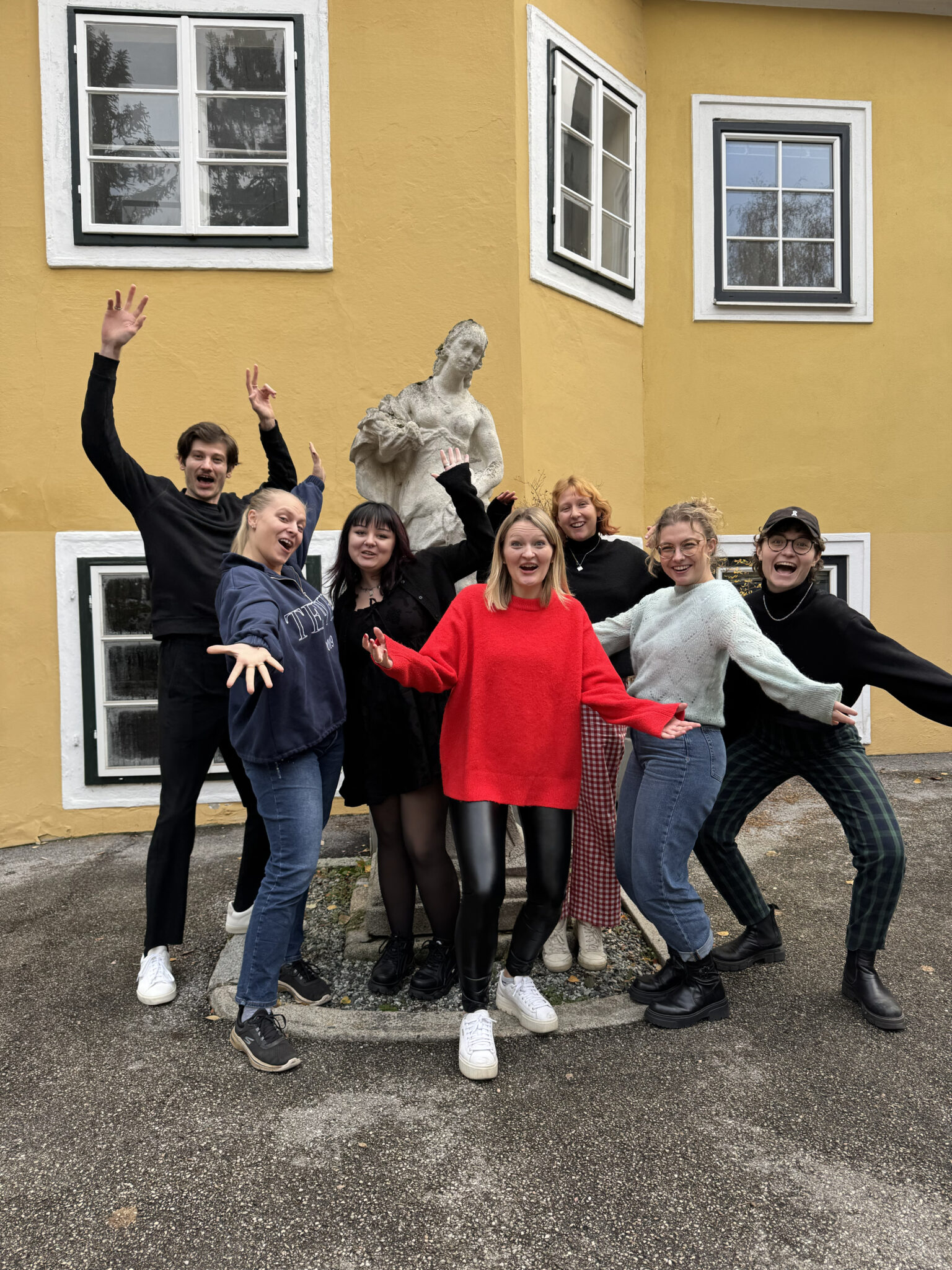 GRAFIKDESIGNER*IN | Creative Region